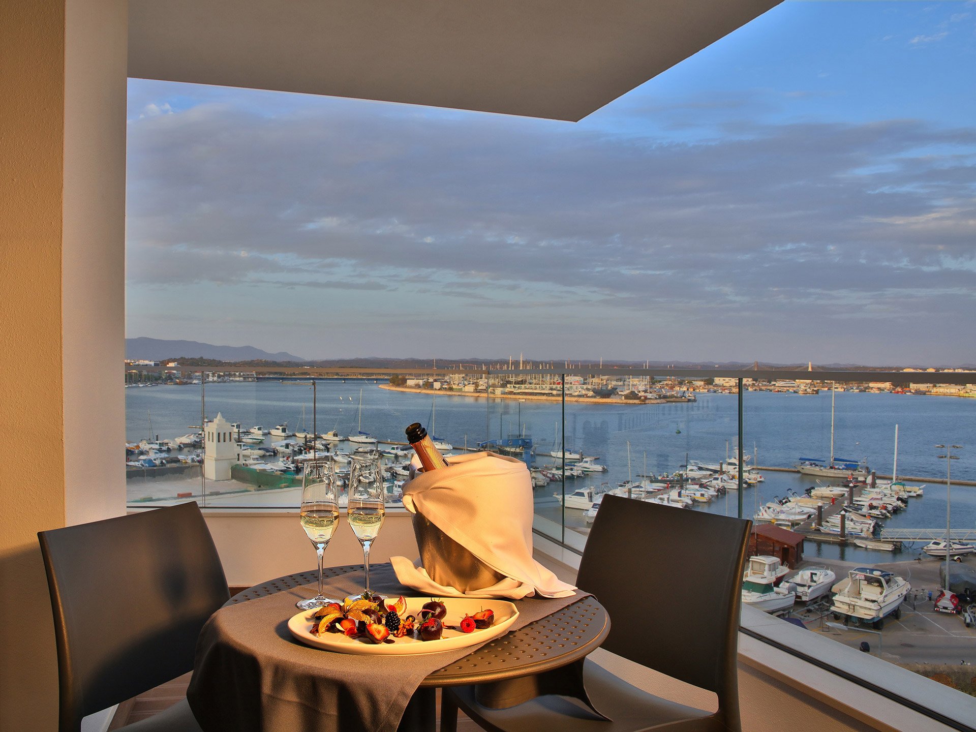 Book your stay on the Official Website Jupiter Marina Hotel - Couples & SPA